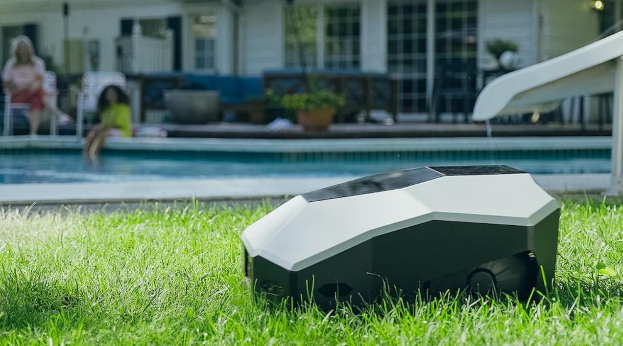 Lawna: The Smart Cyber Mower with Visual AI - BackerCrew