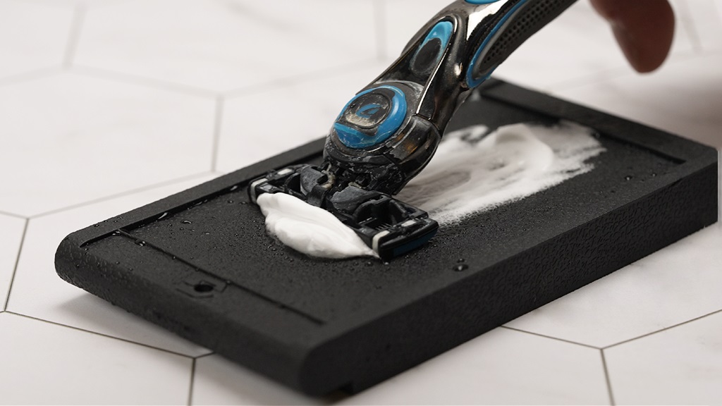 New Shaving Innovation: Carbon Razor Blade Cleaner (EPG) - Backercrew
