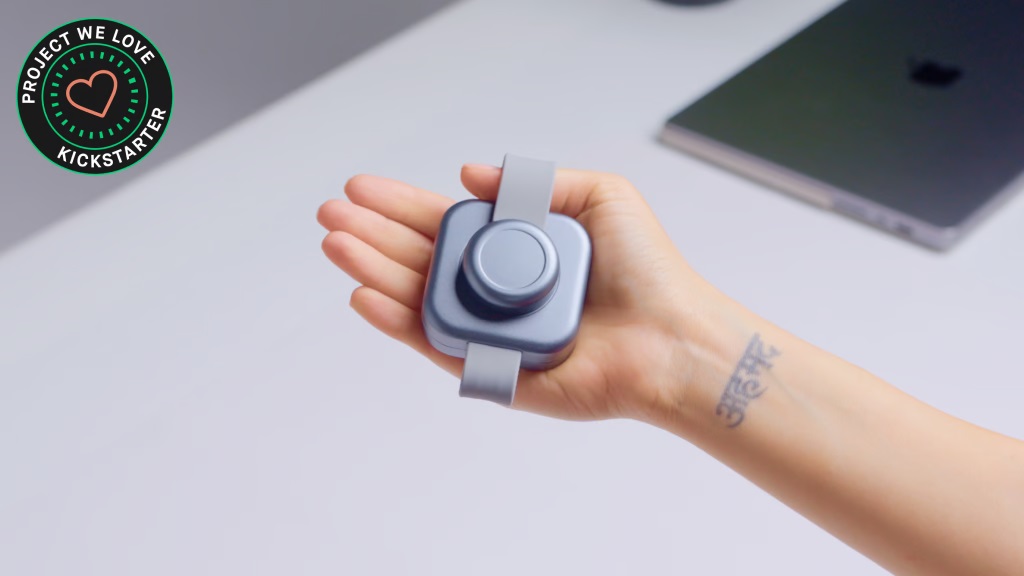 NEO: World’s Smallest 3-in-1 Charger - BackerCrew
